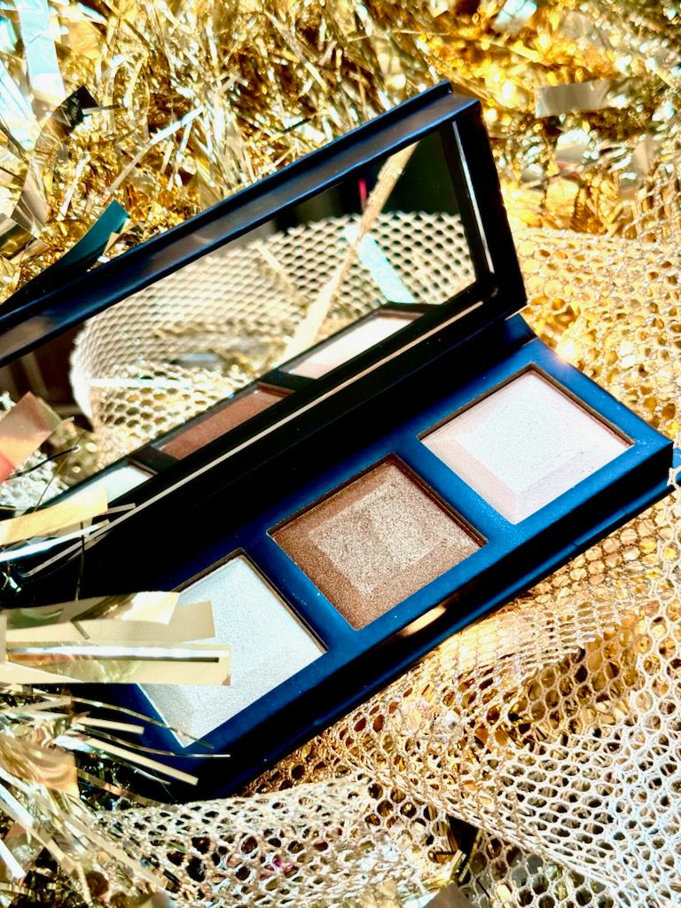 Highlighter Trio Palette - J.EDWARD Beauty